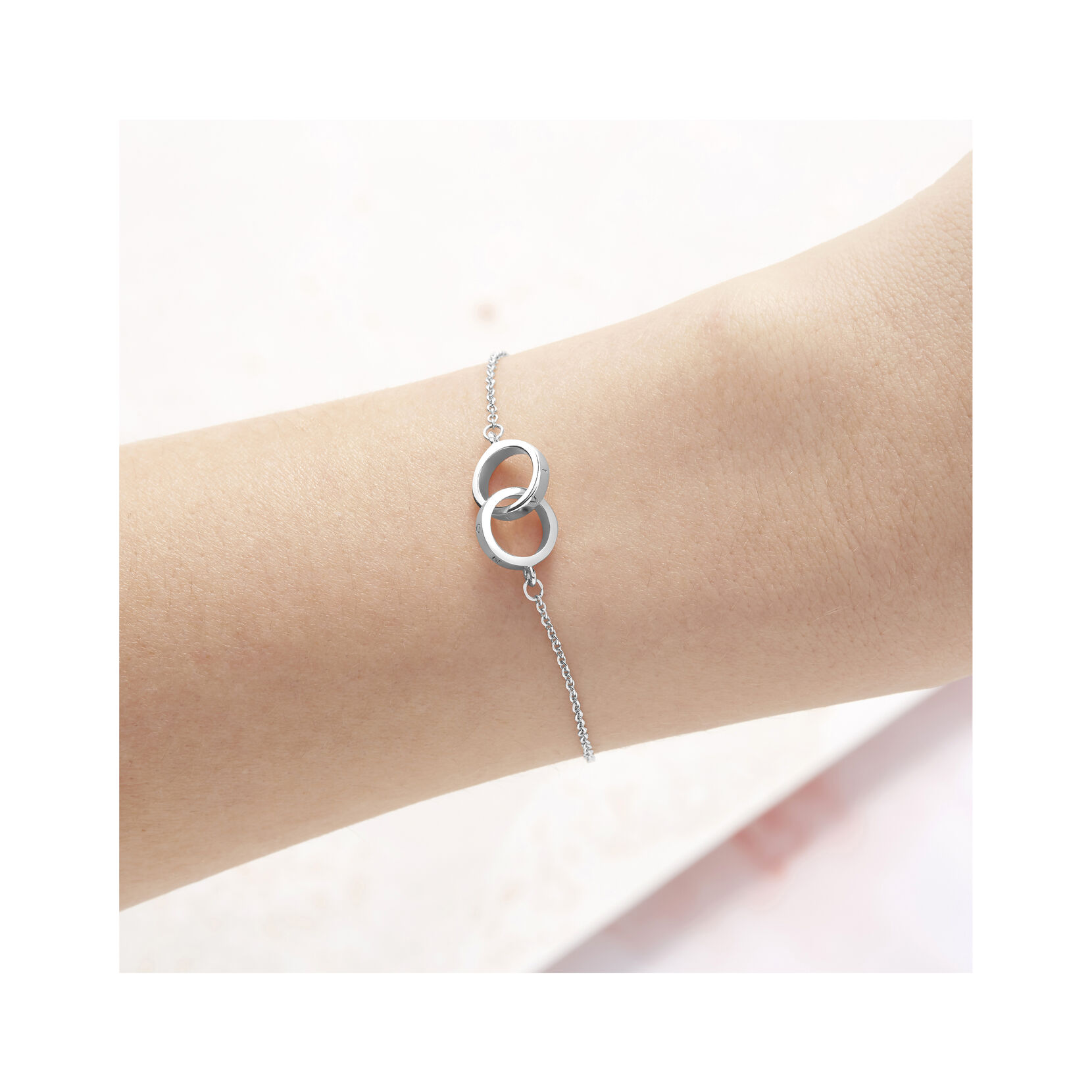 Classics Silver Interlink Bracelet | Olivia Burton London